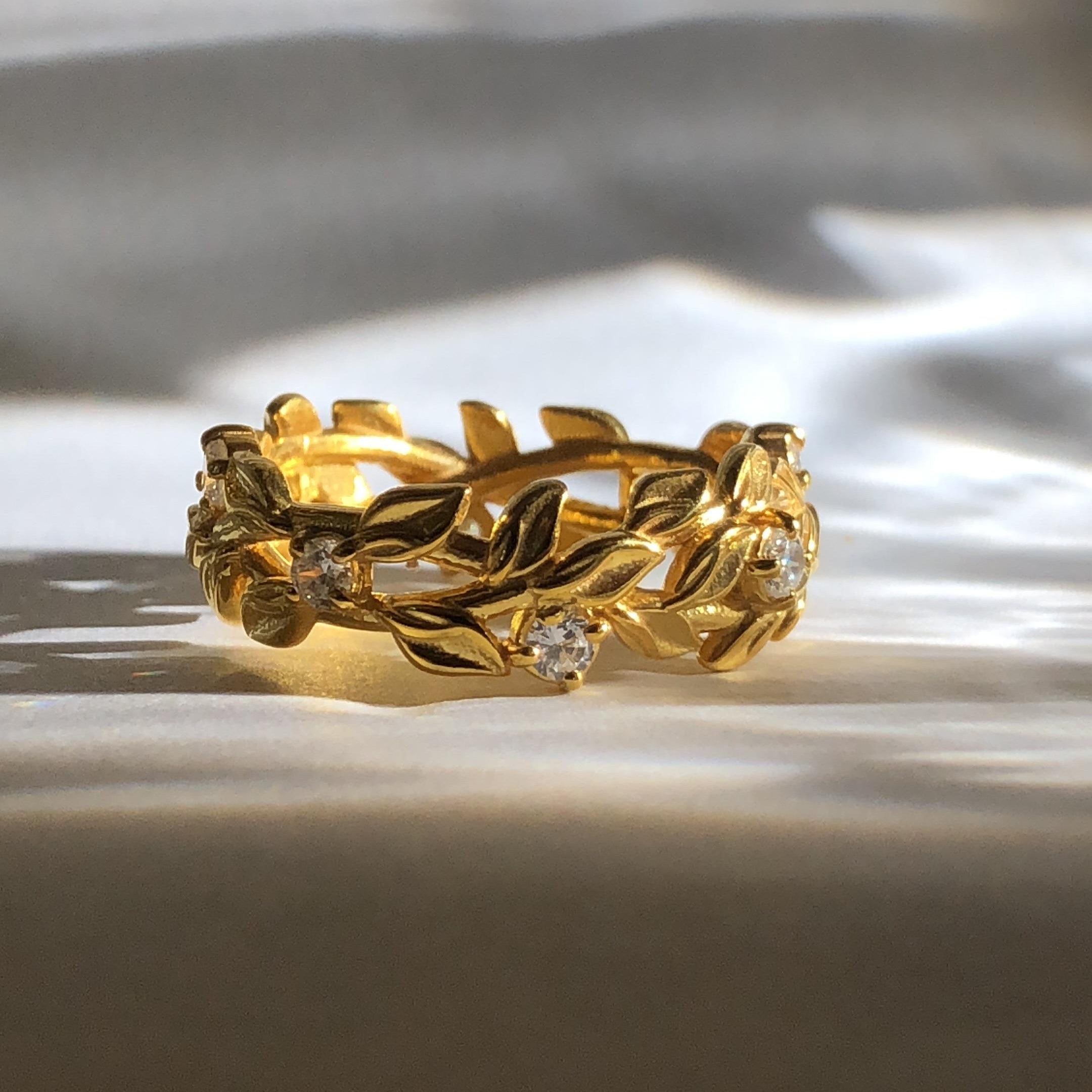 ring Jannah leaves– Dalya Nadeem Jewelry